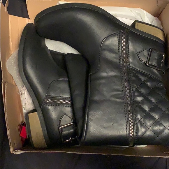 Arizona Jean Company | Shoes | Arizona Jeans Women Boots | Poshmark